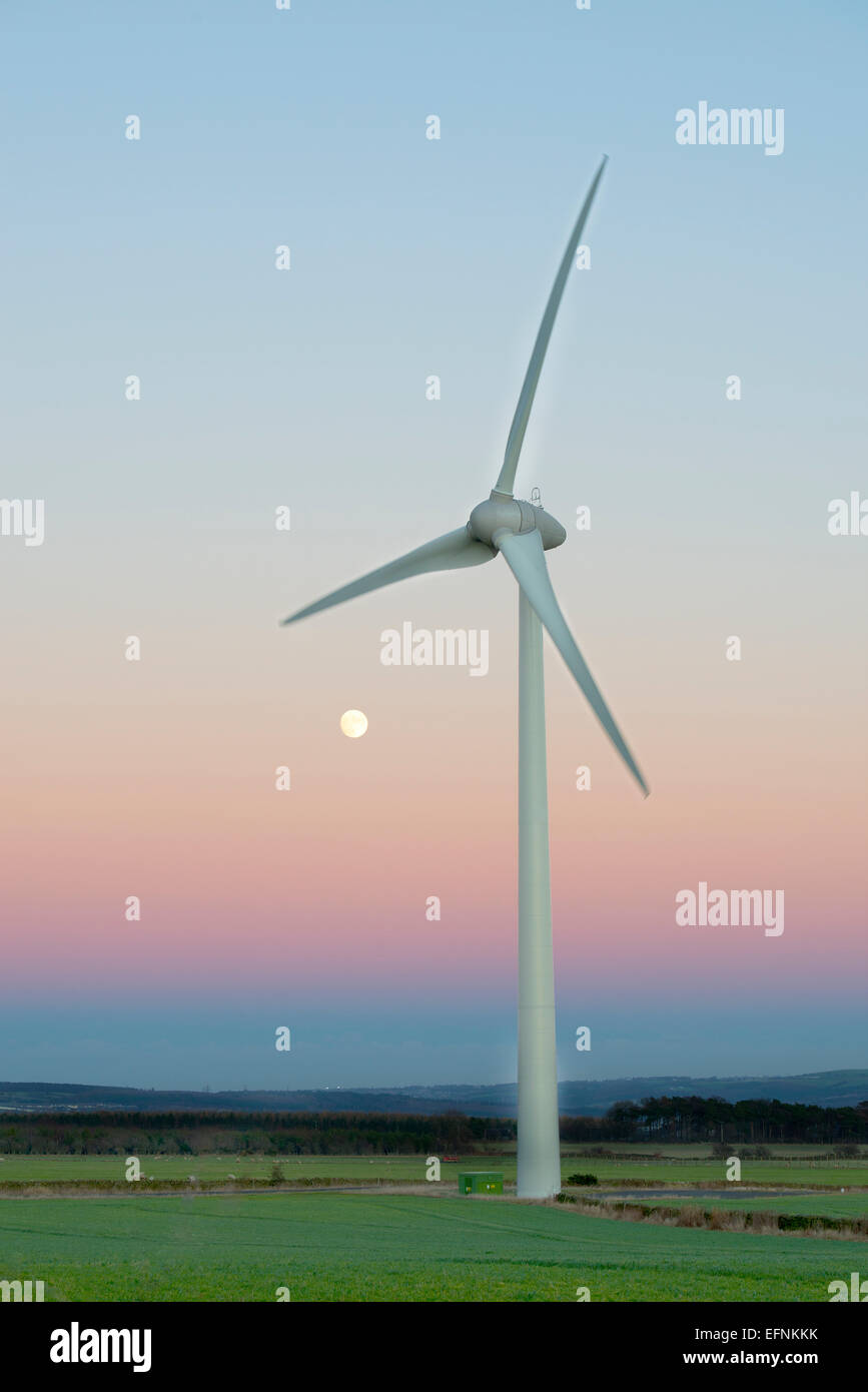 Moon and windmill hi-res stock photography and images - Alamy