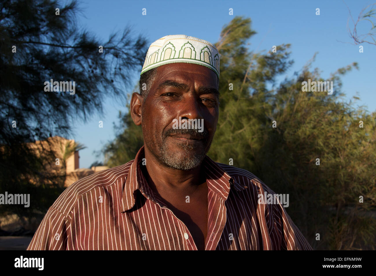 Muslim worker hi-res stock photography and images - Alamy