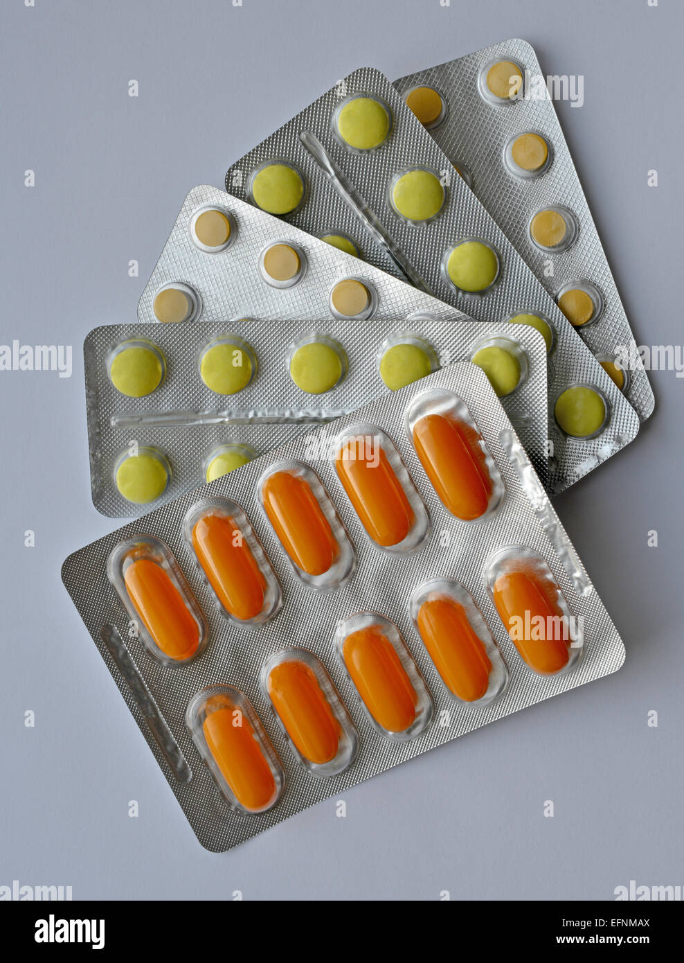 Medicaments packs hi-res stock photography and images - Alamy