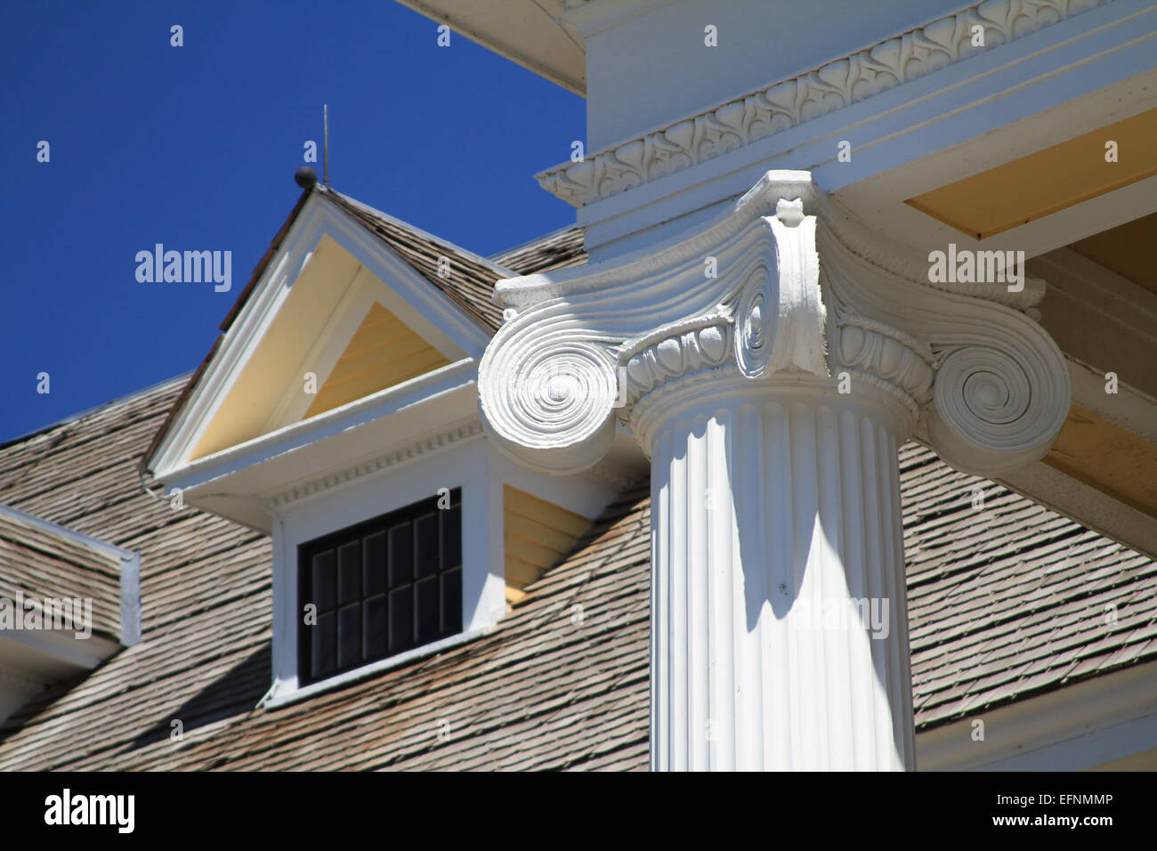This image captures the architectural detail of a column at the Lake ...