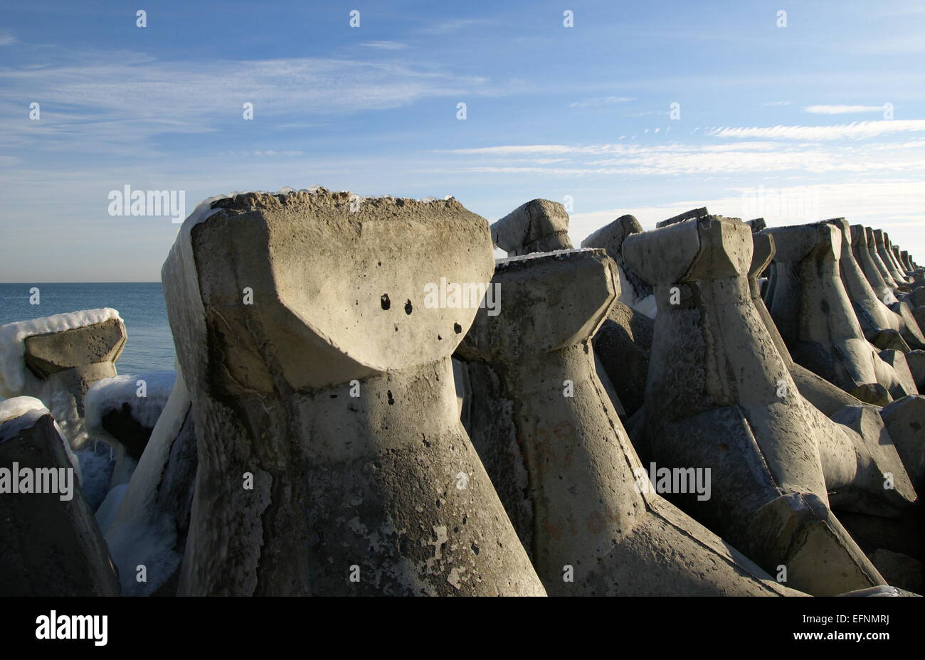 Harbor breakwaters hi-res stock photography and images - Alamy