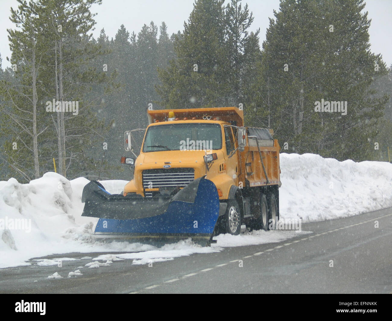 Snow plow bridge hi-res stock photography and images - Alamy