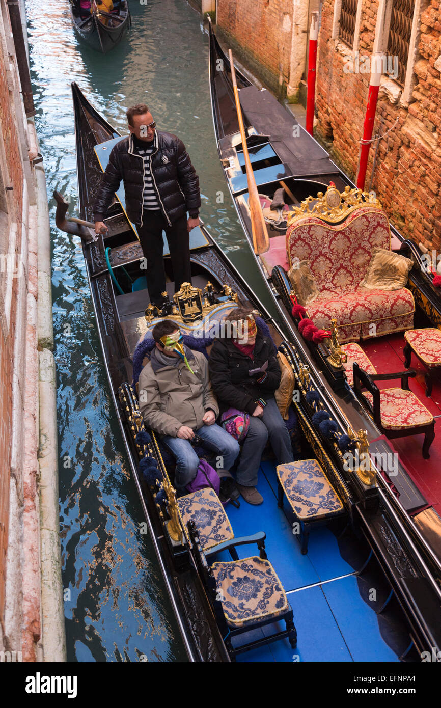 Gondola news hi-res stock photography and images - Alamy