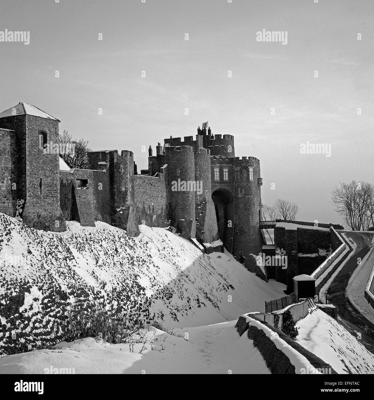 Kent castle snowy hi-res stock photography and images - Alamy