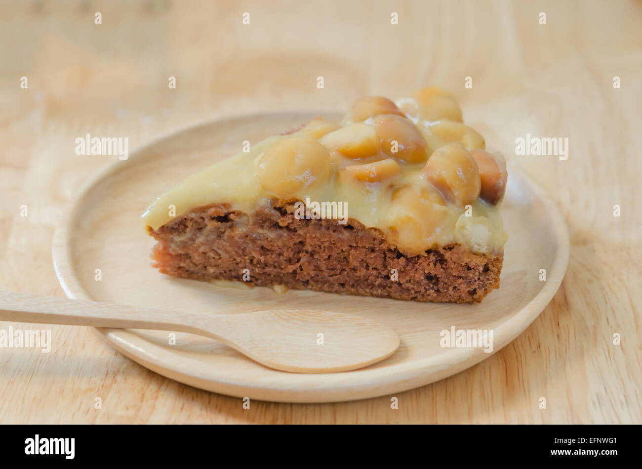 Sweet chocolate caramel cake hi-res stock photography and images - Alamy