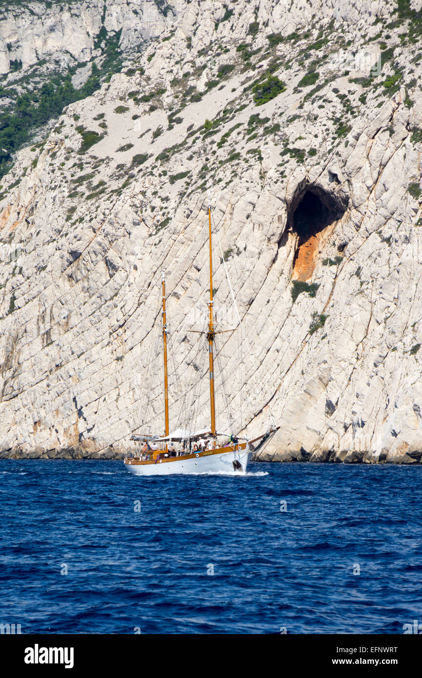 Sailing the mediterranean hi-res stock photography and images - Alamy
