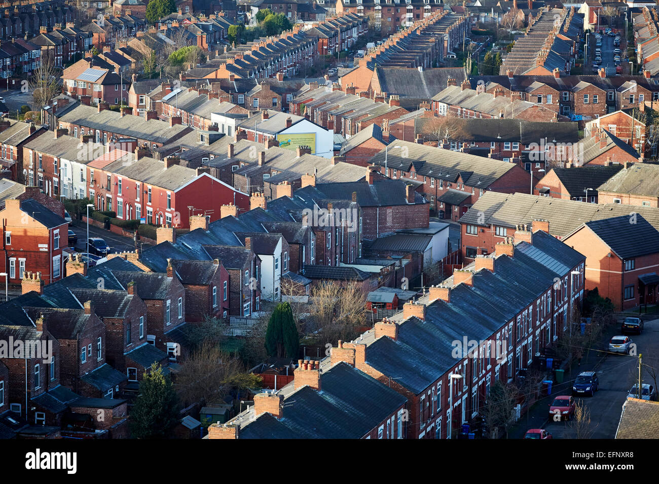 Manchester back to back houses hi-res stock photography and images - Alamy