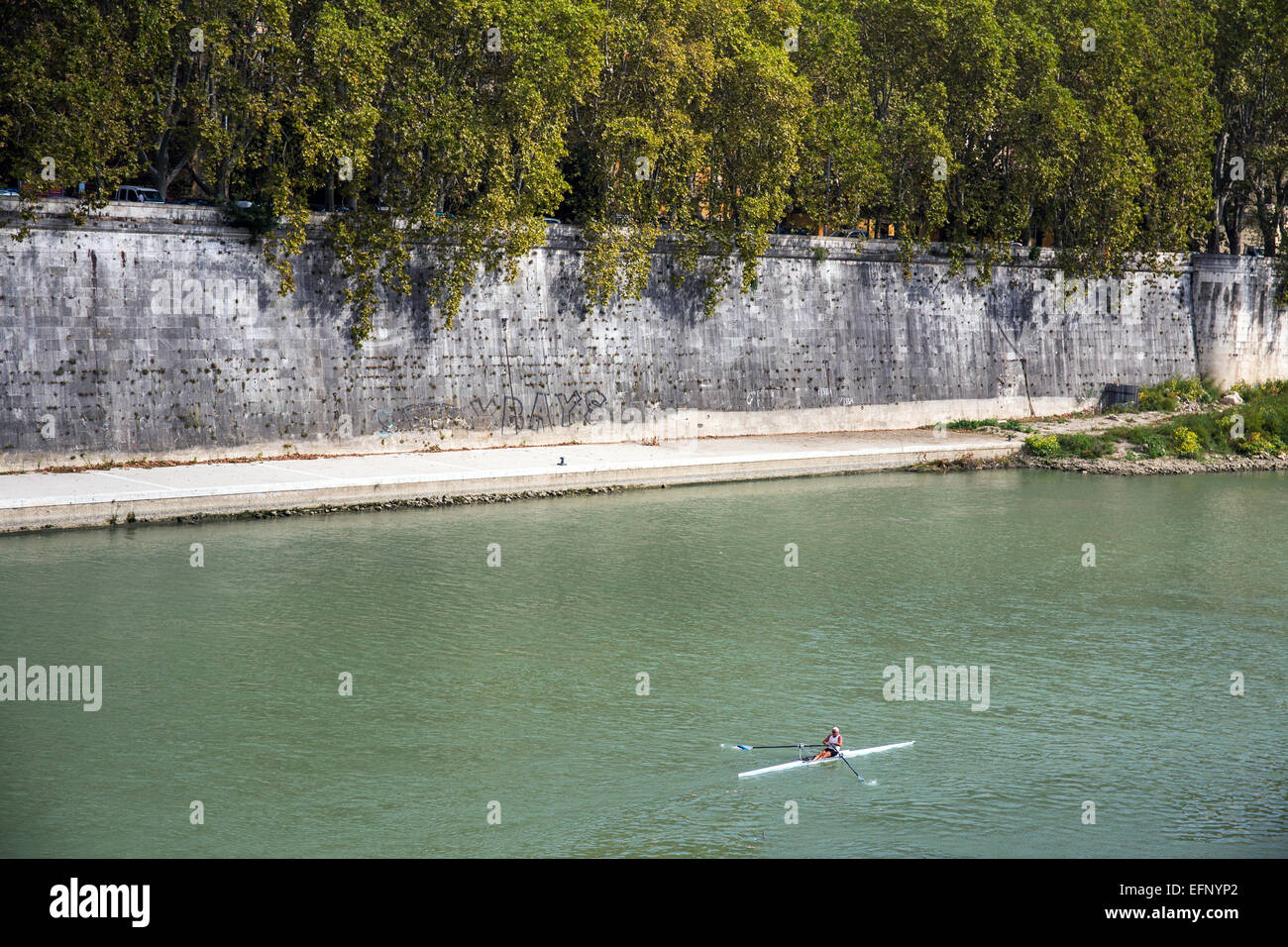 Rowing on the river Tiber in Rome, Italy Europe Stock Photo - Alamy