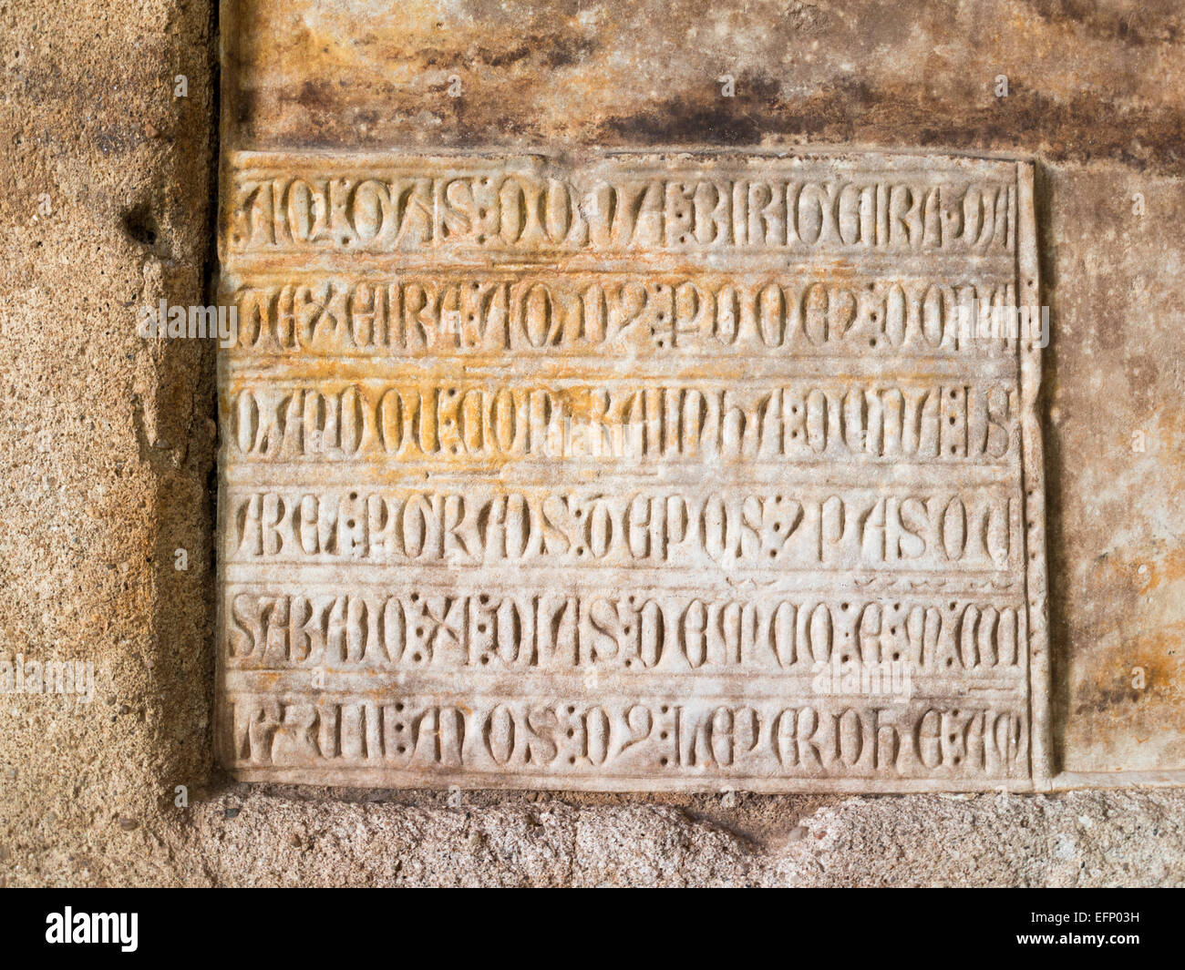 Gothic stone ruins hi-res stock photography and images - Alamy