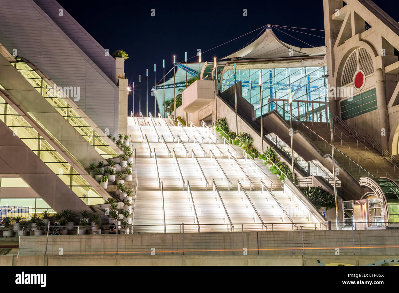Convention center steps night hi-res stock photography and images - Alamy