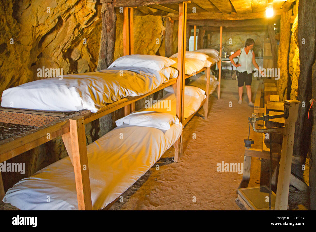 Ward in Mount Isa's underground hospital Stock Photo - Alamy