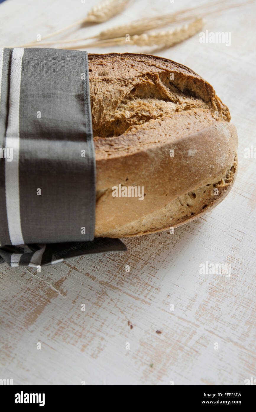 Rustic bread hi-res stock photography and images - Alamy
