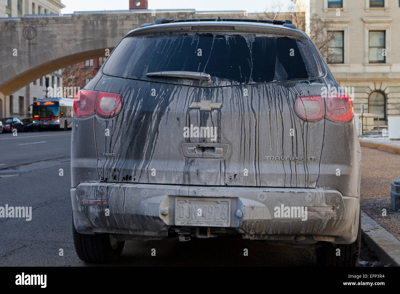 Car covered with salt hi-res stock photography and images - Alamy