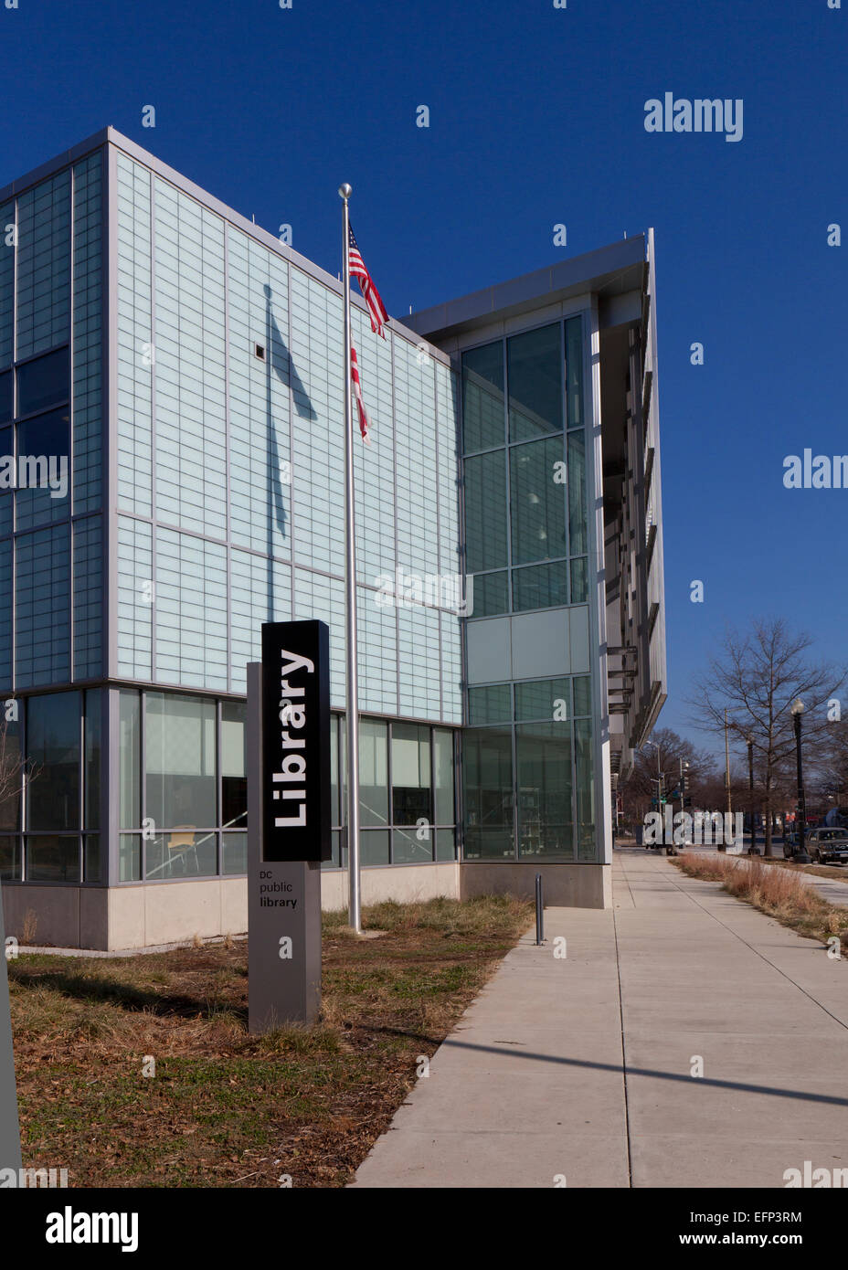 Public library sign hi-res stock photography and images - Alamy
