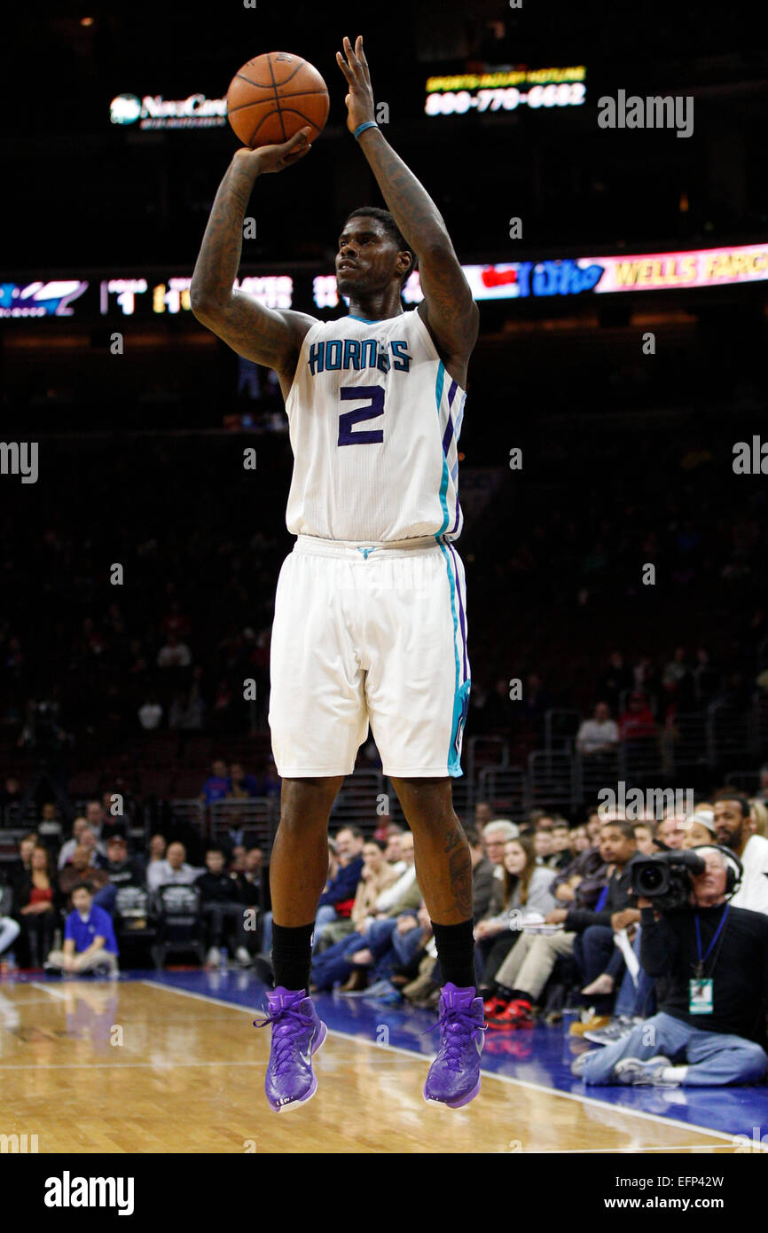 February 7, 2015: Charlotte Hornets forward Marvin Williams (2) shoots ...