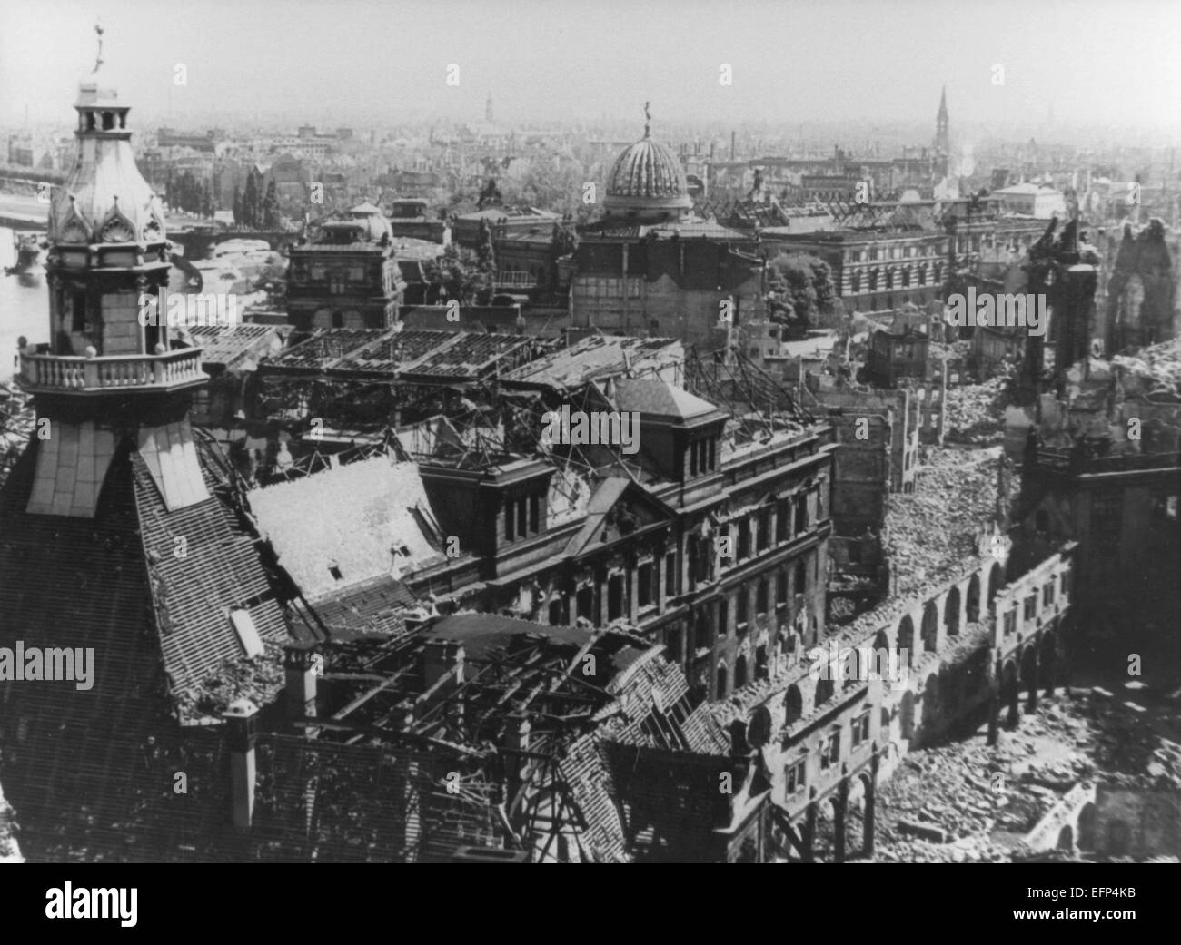 Dresden World War Ii Stock Photos & Dresden World War Ii Stock Images ...
