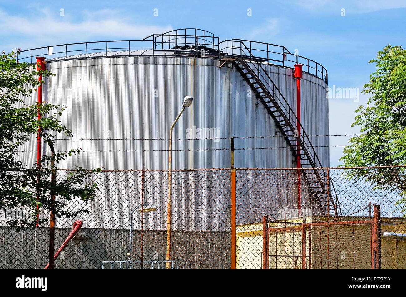 Gas storage tank hi-res stock photography and images - Alamy