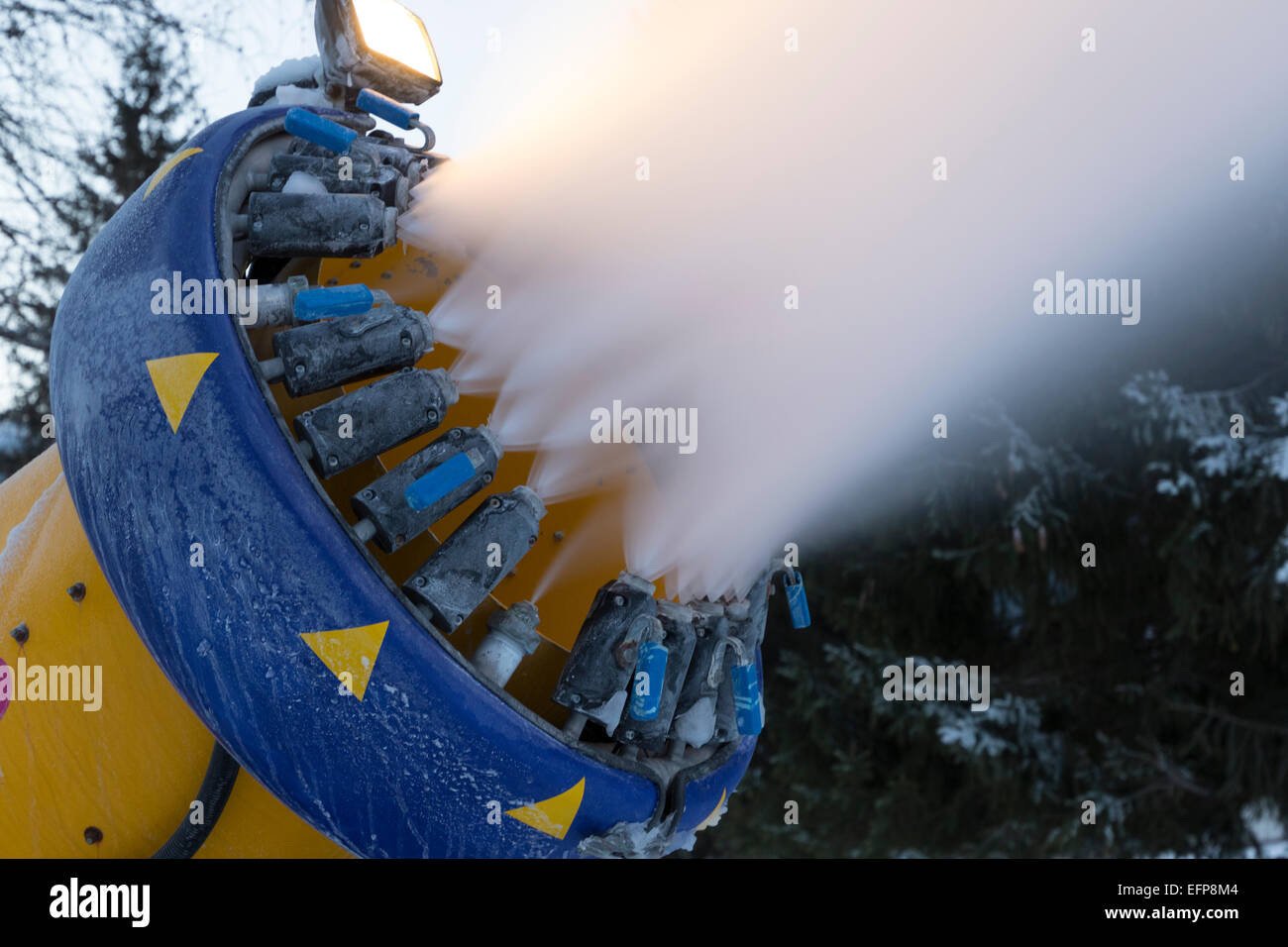 Snow making machine hi-res stock photography and images - Alamy