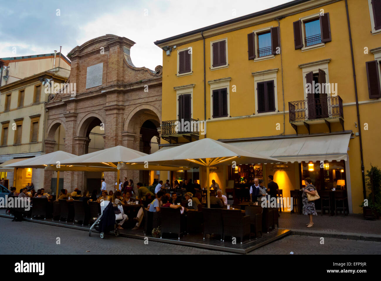 Cafe terraces, Piazza Cavour square, centro storico, historical Rimini ...