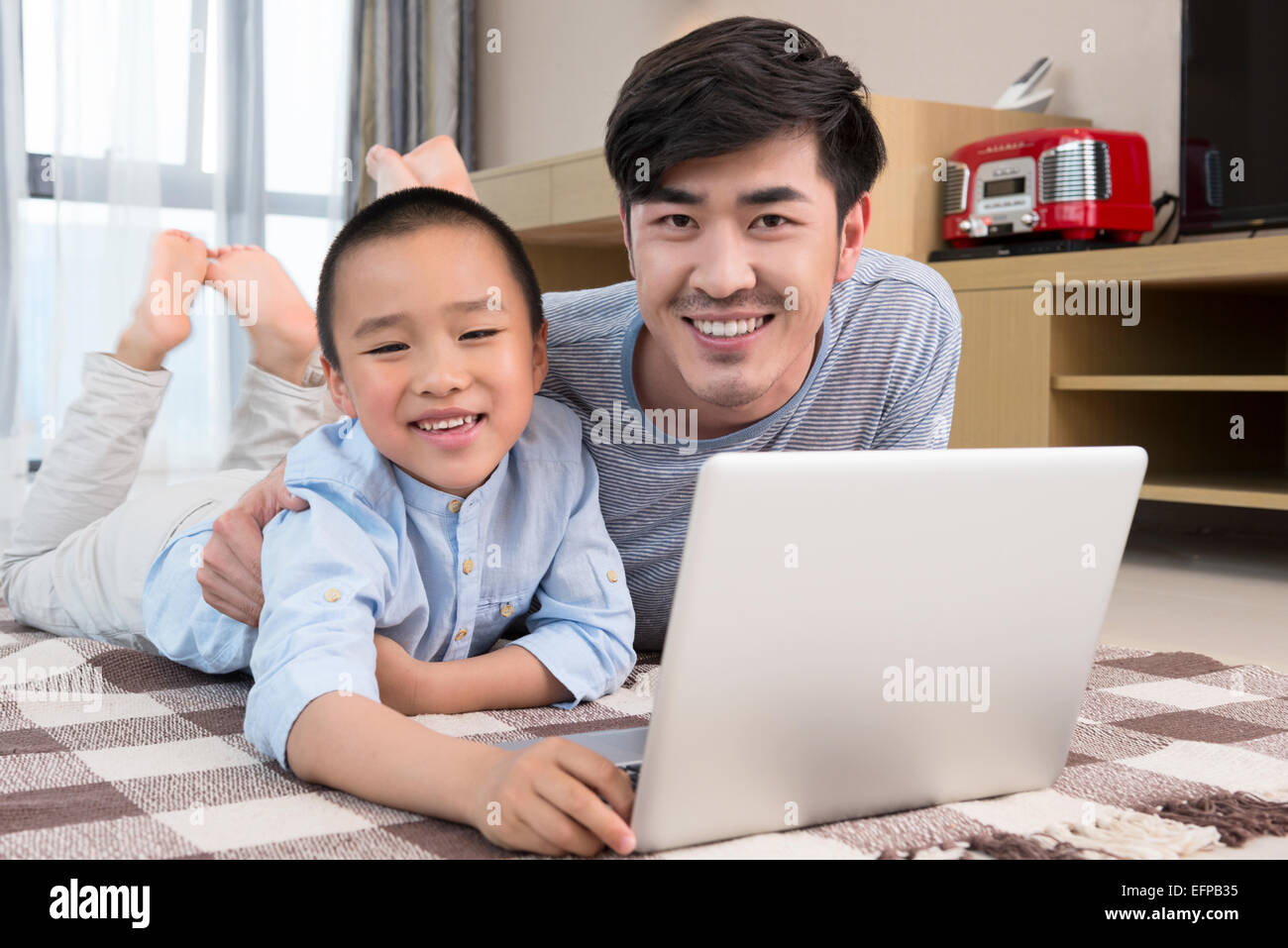 Boys laptop screen hi-res stock photography and images - Alamy