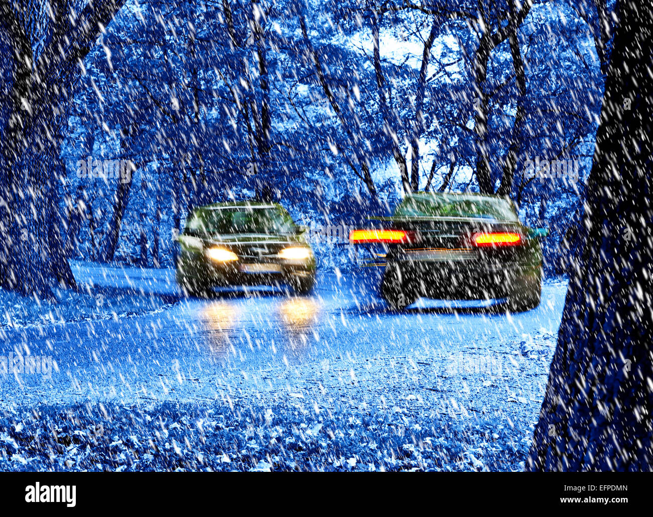 Car crash in snow hi-res stock photography and images - Alamy