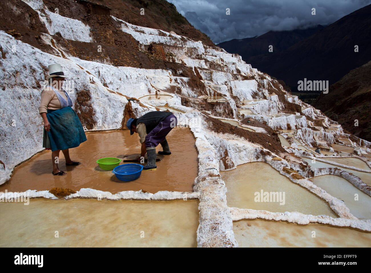 Salinas de maras, peru hi-res stock photography and images - Alamy