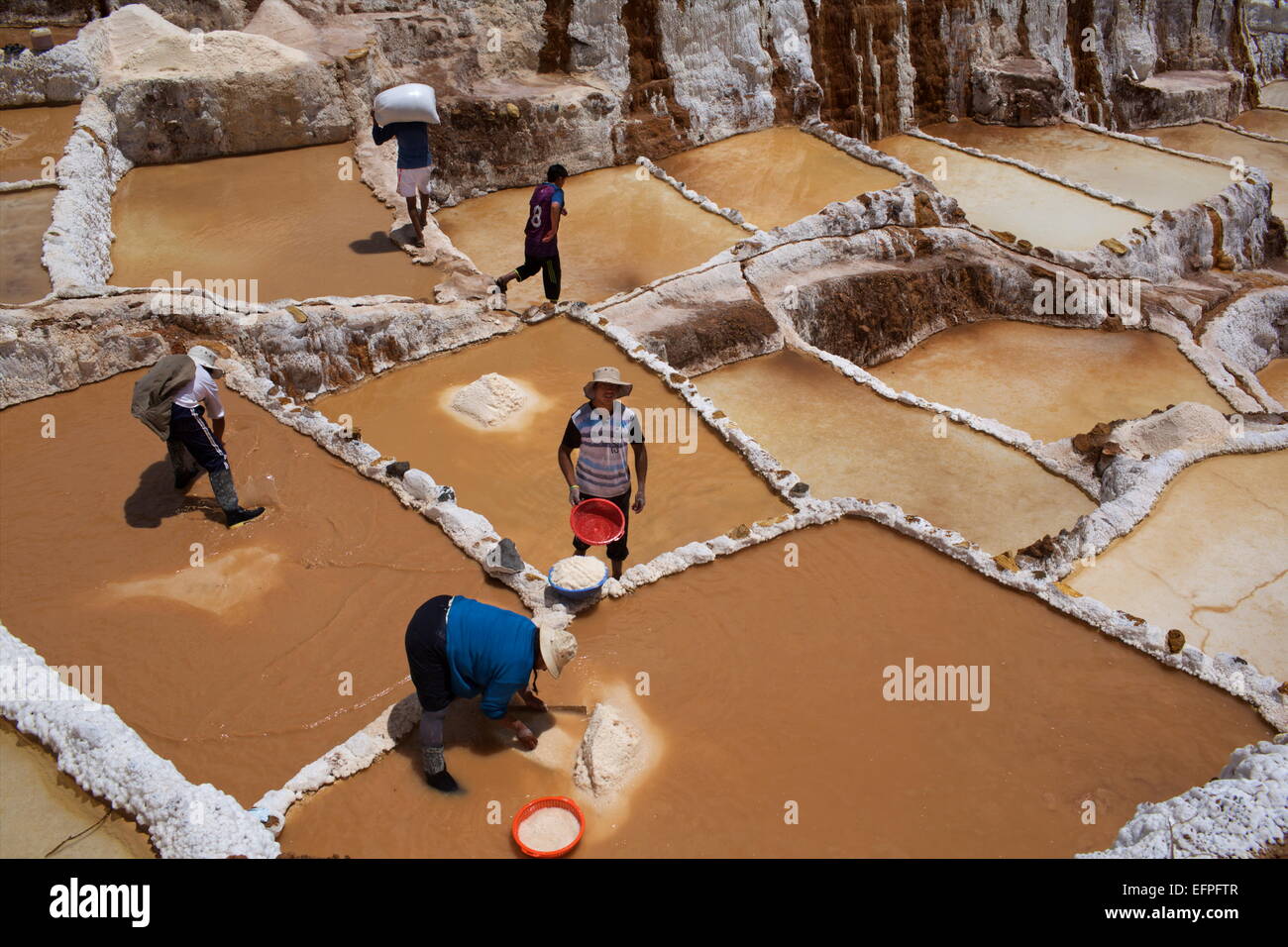 Salinas de maras, peru hi-res stock photography and images - Alamy