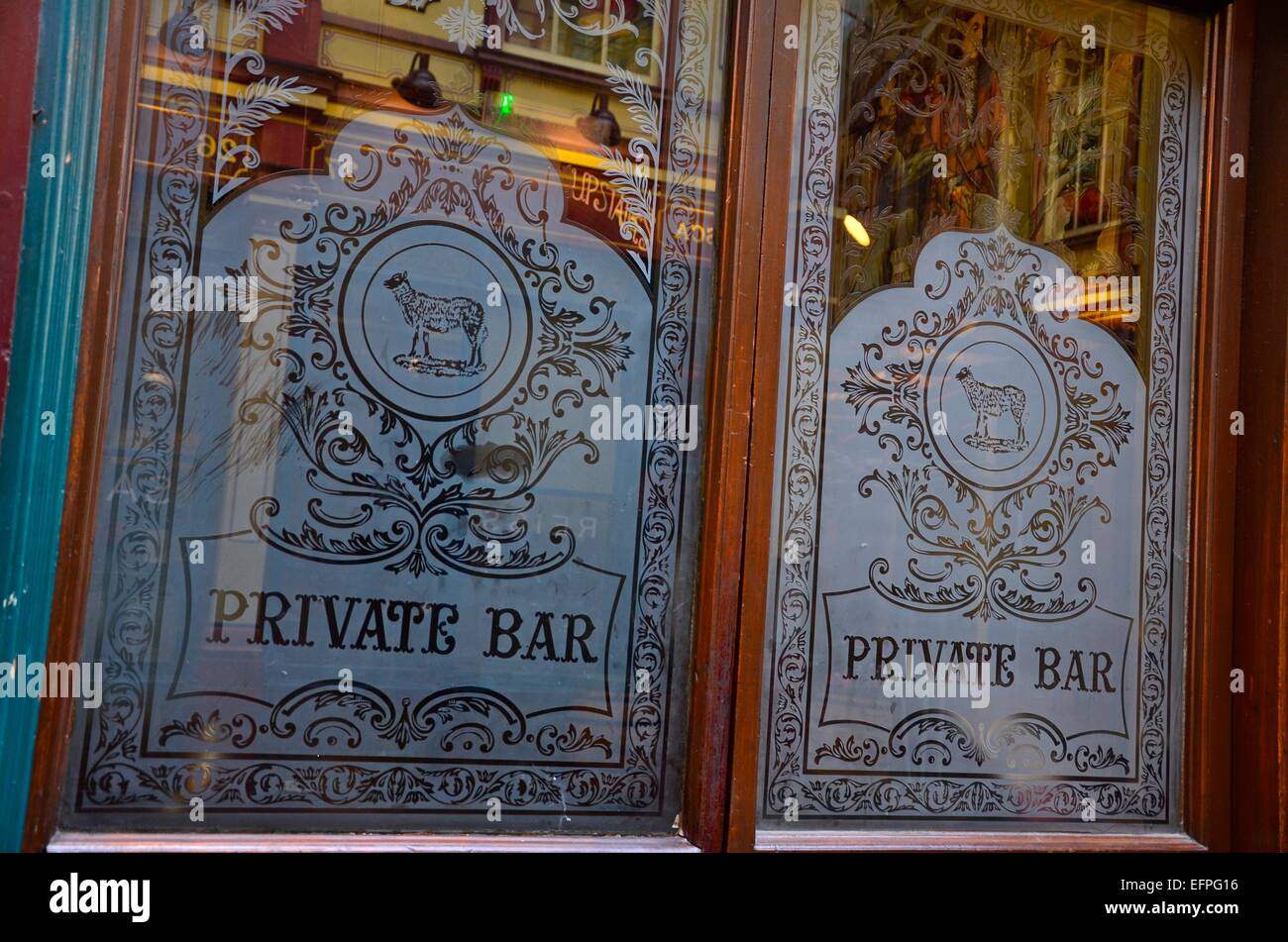 The Doors to the Bar of The Lamb Tavern, Leadenhall Market, London ...