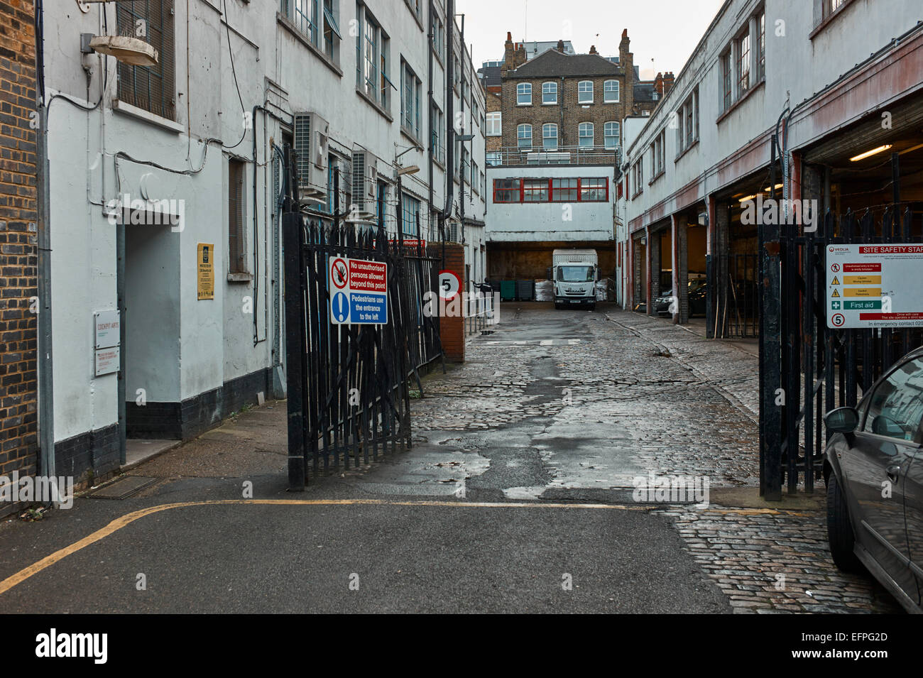 Cockpit Yard, Bloomsbury, London Stock Photo - Alamy