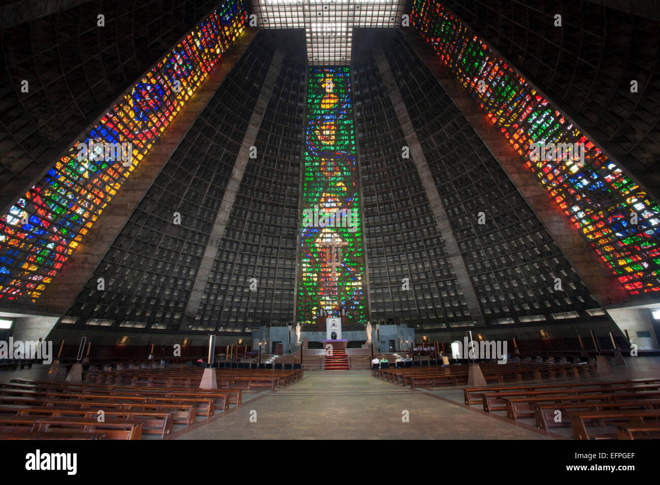 Rio de janeiro metropolitan church hi-res stock photography and images ...