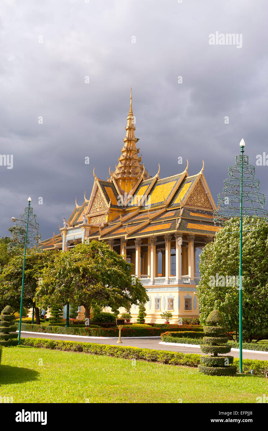 Moonlight Pavilion, Royal Palace, Phnom Penh, Cambodia, Indochina ...