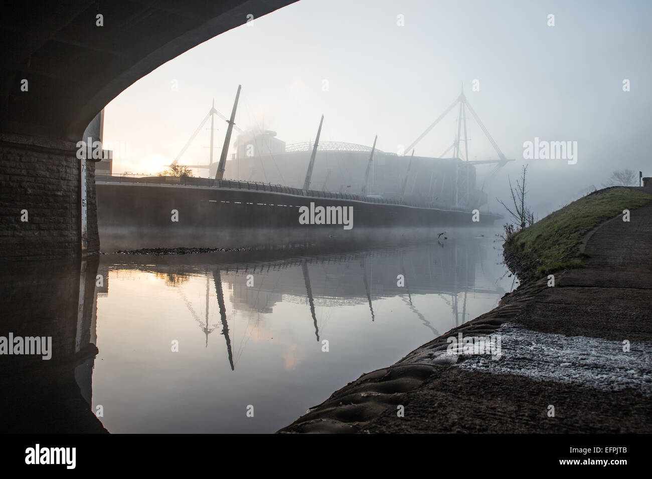 Cardiff city stadium night hi-res stock photography and images - Alamy