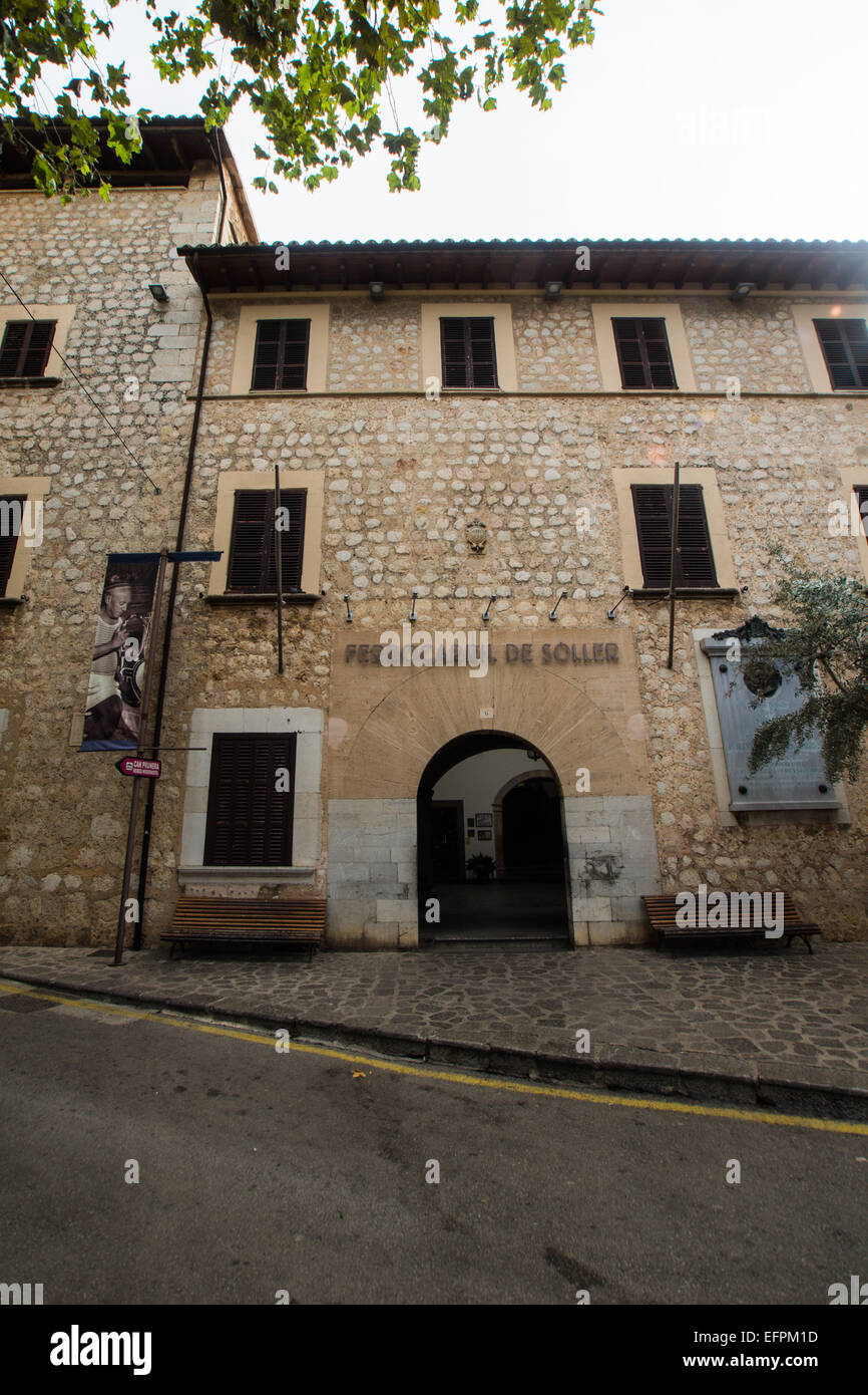 Soller valley is famous for it's production of oranges and lemons Stock ...