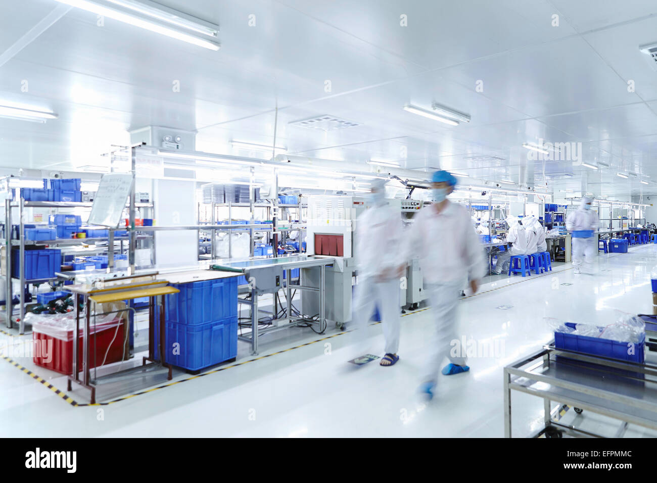 China Factory Workers High Resolution Stock Photography and Images - Alamy