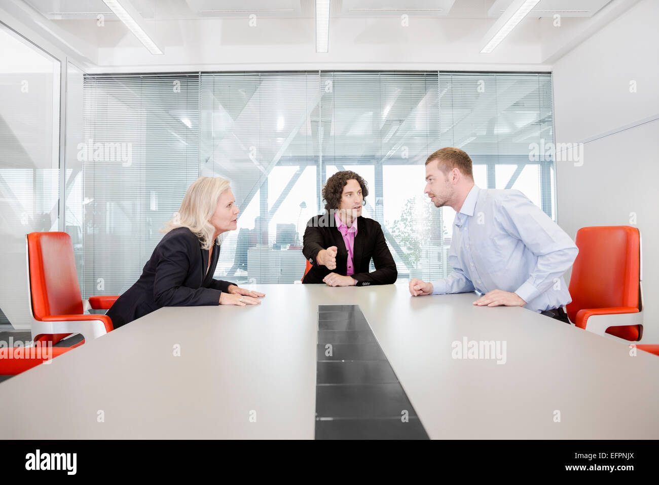 Meeting hi-res stock photography and images - Alamy