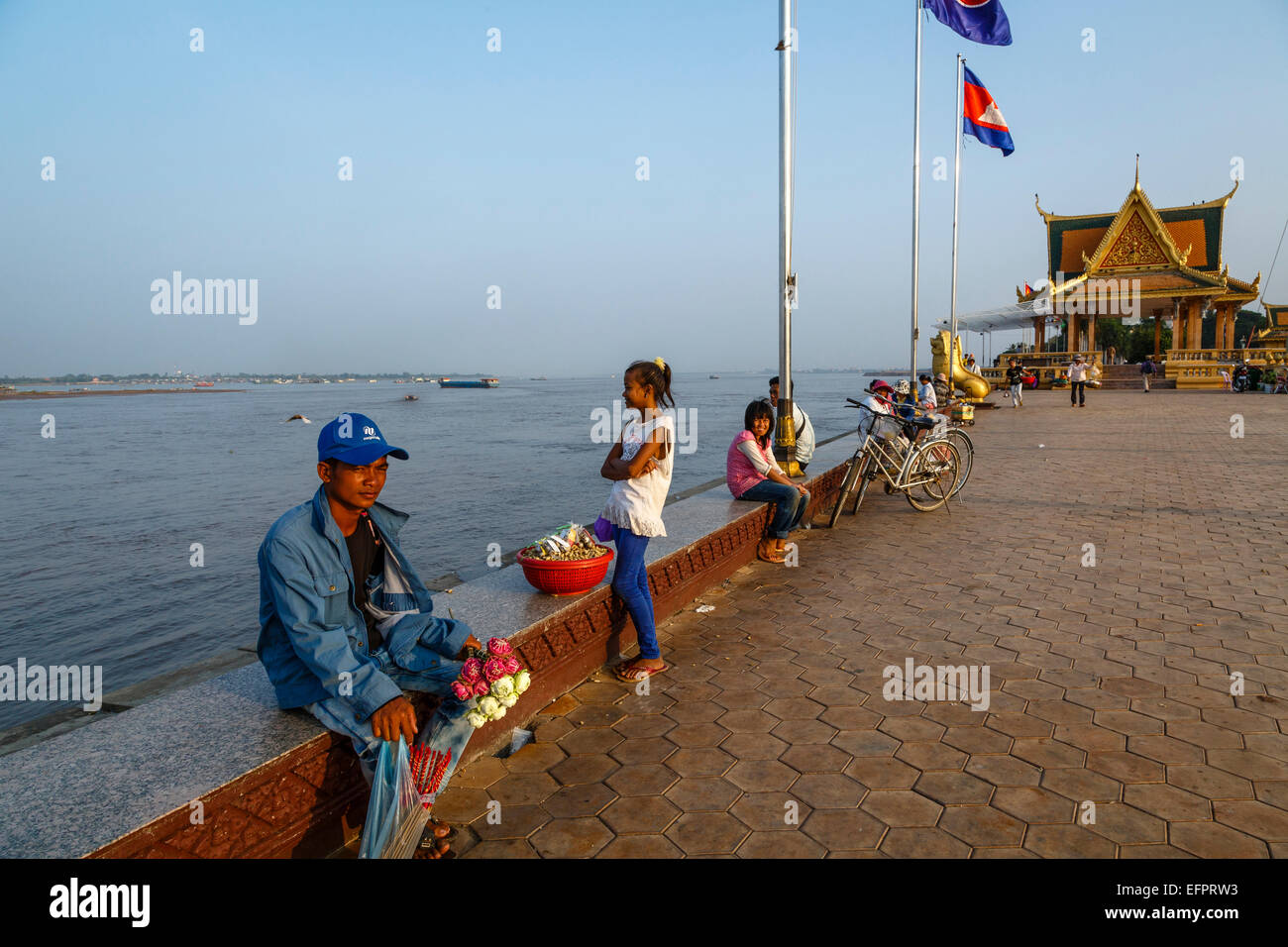People at the riverfront promenade, Phnom Penh, Cambodia Stock Photo ...