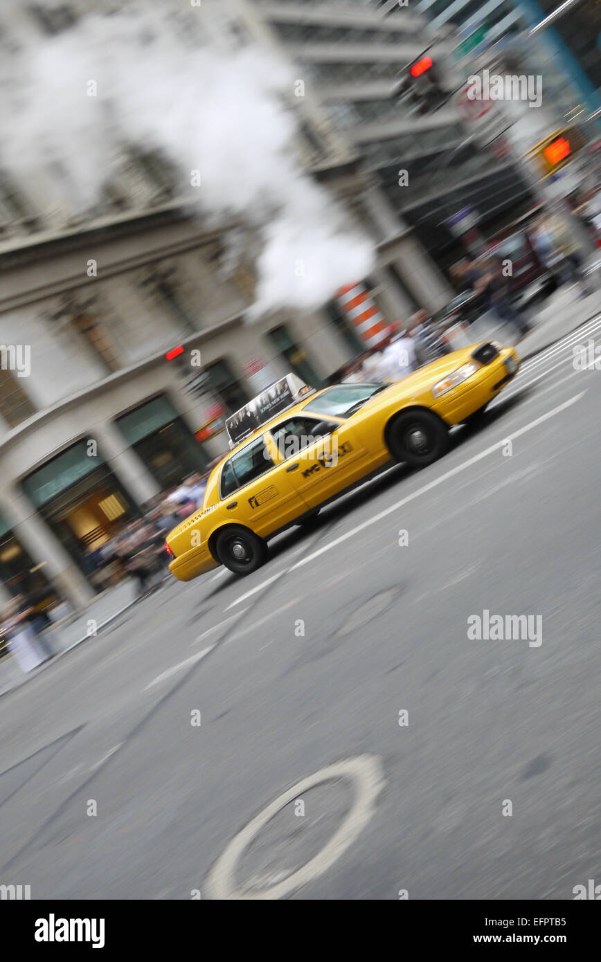 A New York yellow cab, Manhattan, New York, USA Stock Photo - Alamy