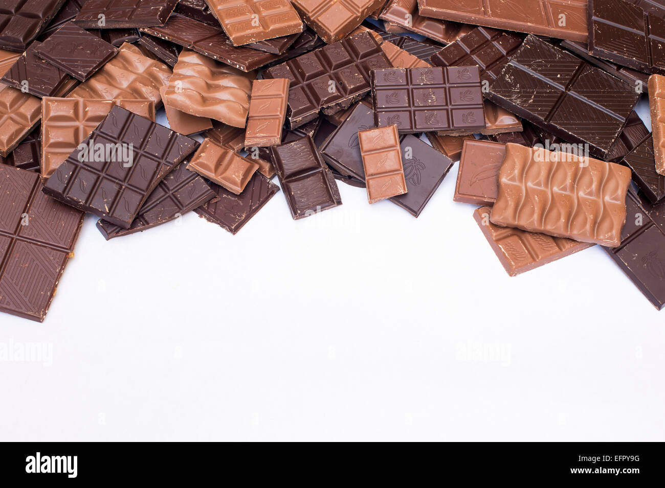 Milk chocolate chocolates bars hi-res stock photography and images - Alamy