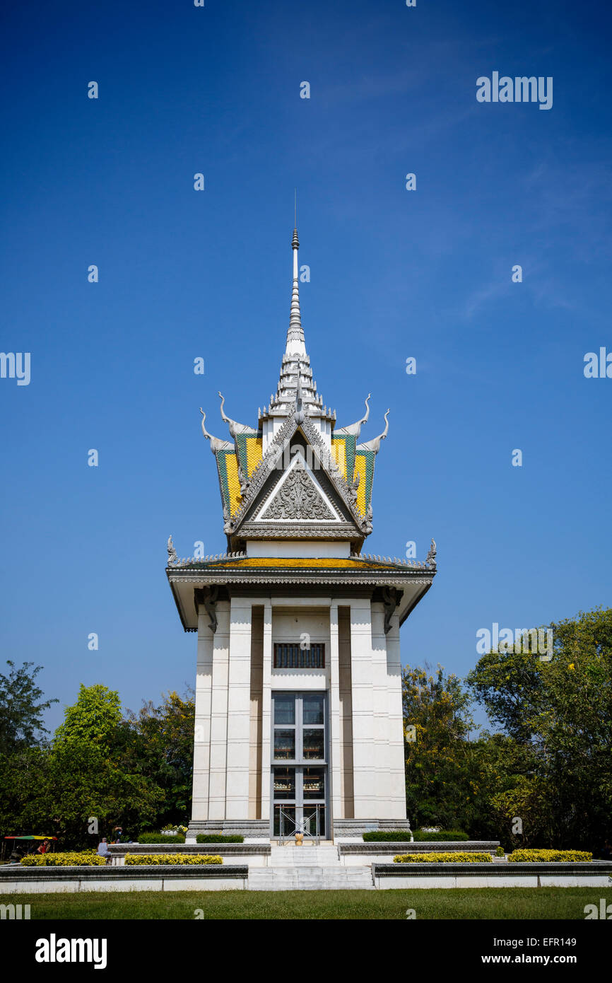 Killing fields memorial stupa, Choeung Ek Memorial, Phnom Penh ...
