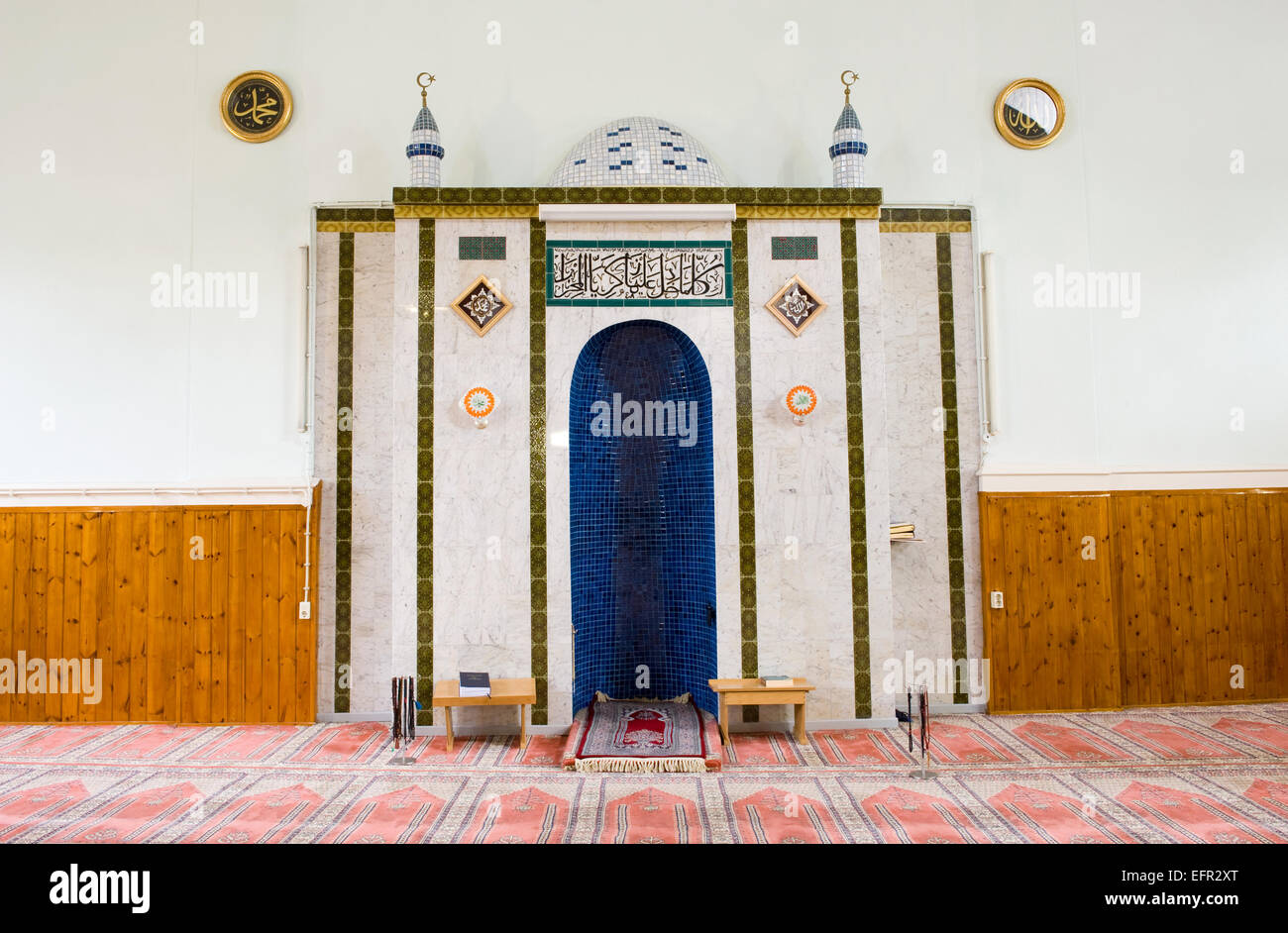 Small mosque hi-res stock photography and images - Alamy