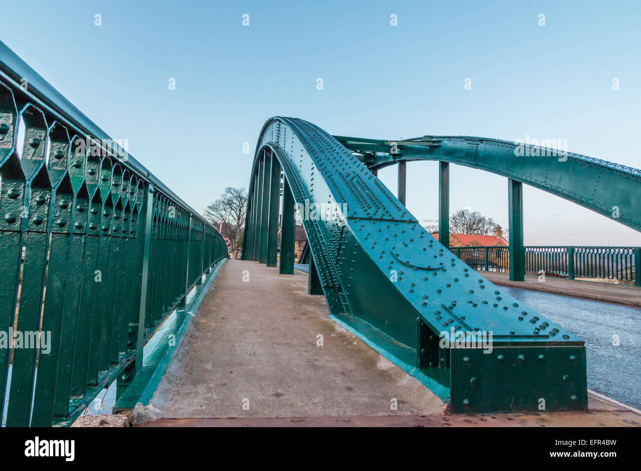 road bridge arc shape Stock Photo - Alamy