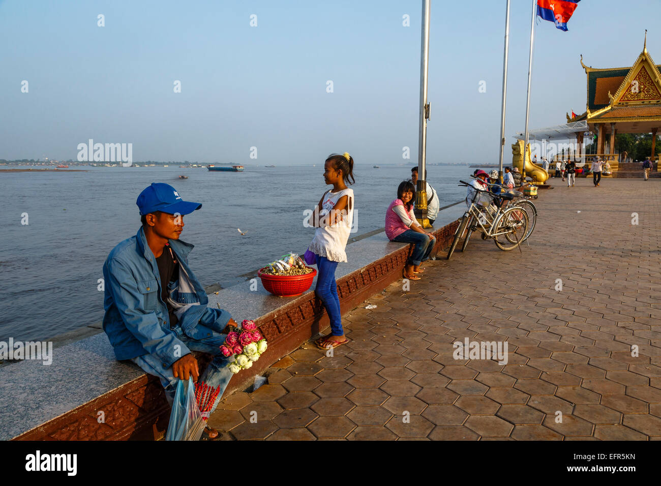 Promenade riverfront phnom penh cambodia hi-res stock photography and ...