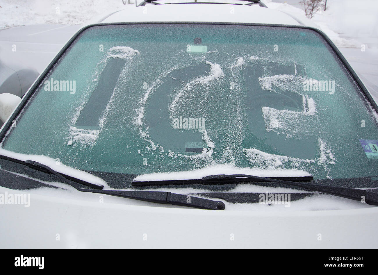 Ice covered windshield hi-res stock photography and images - Alamy