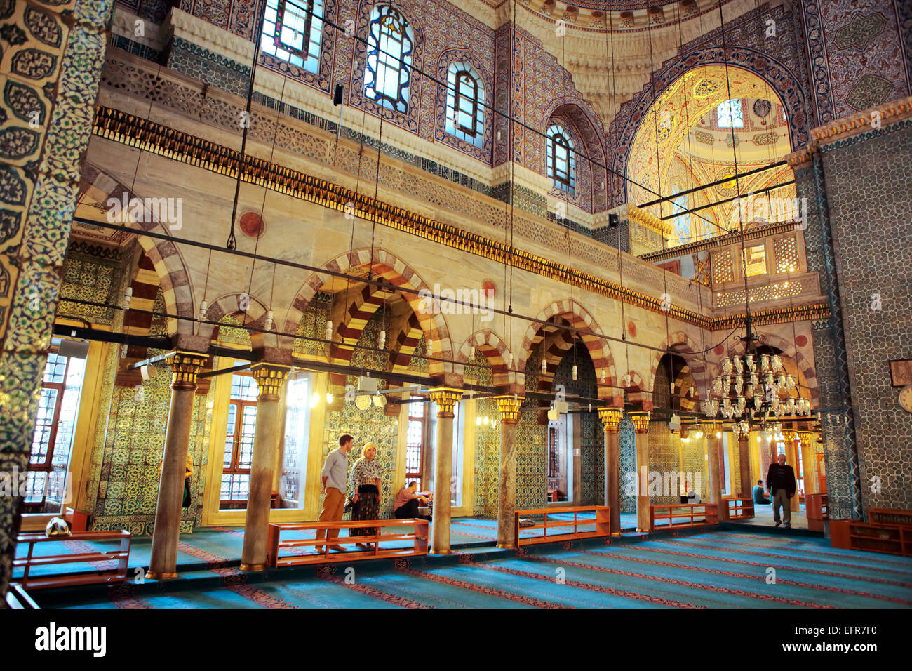 Yeni cami interior hi-res stock photography and images - Alamy