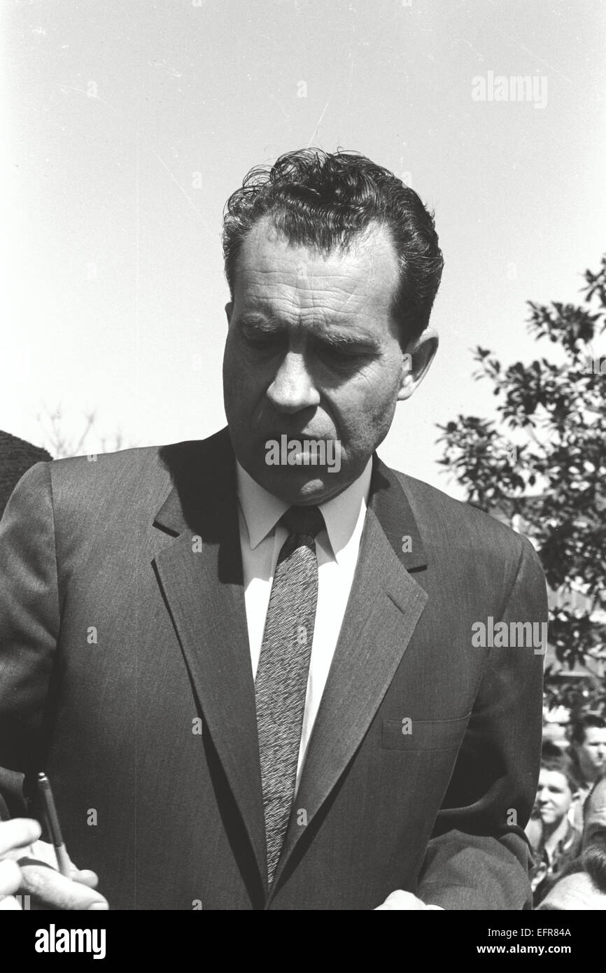 Richard nixon 1960s hi-res stock photography and images - Alamy