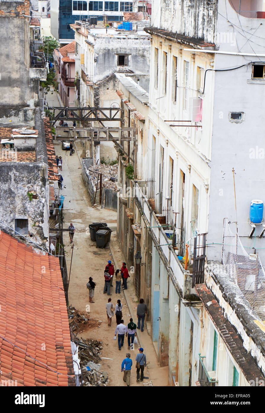 Cuban people at work hi-res stock photography and images - Alamy