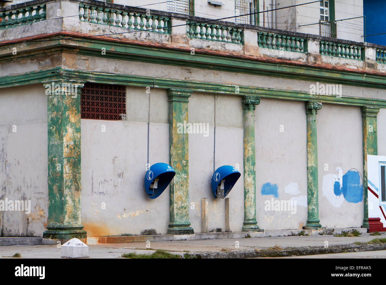 Pay phone cuba hi-res stock photography and images - Alamy