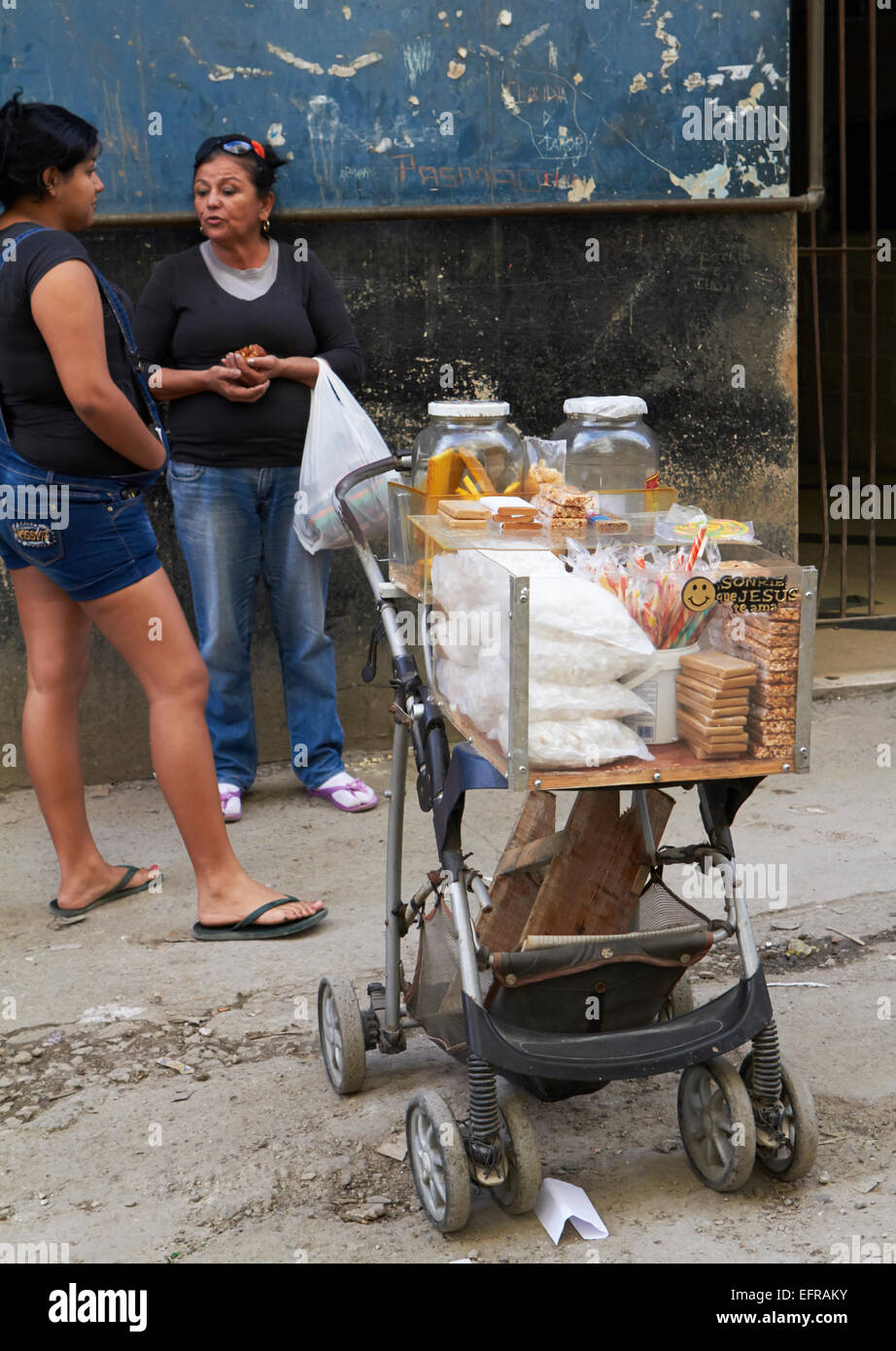 Cuban poor woman hi-res stock photography and images - Alamy