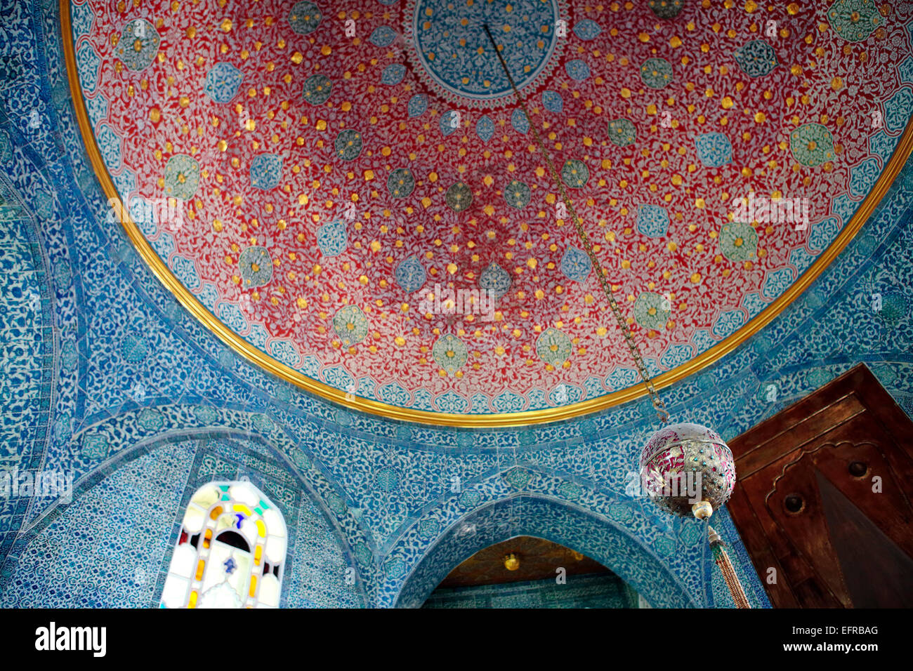 Topkapi Palace, Ottoman sultans palace, Istanbul, Turkey Stock Photo ...