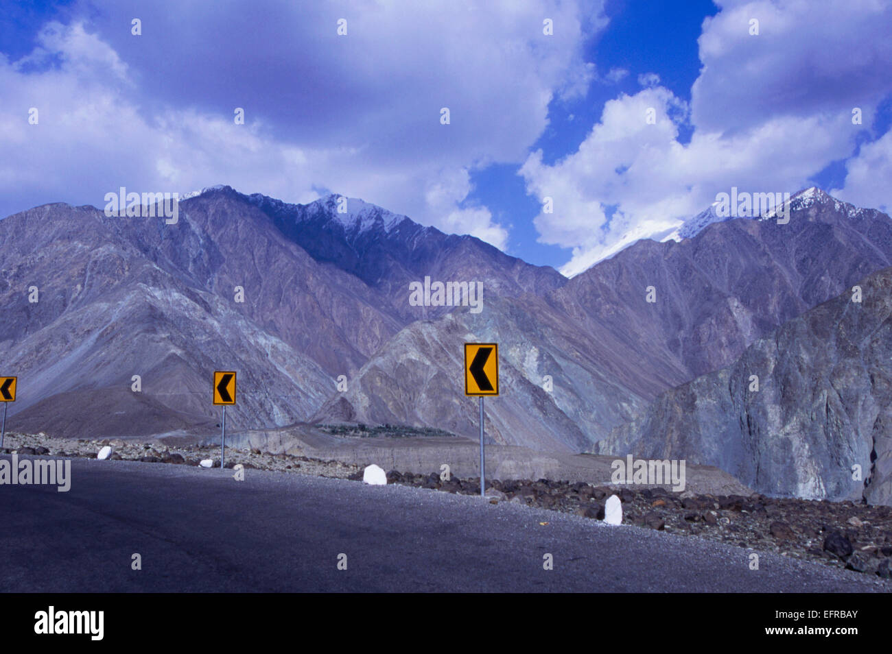 Silk road pakistan hi-res stock photography and images - Alamy